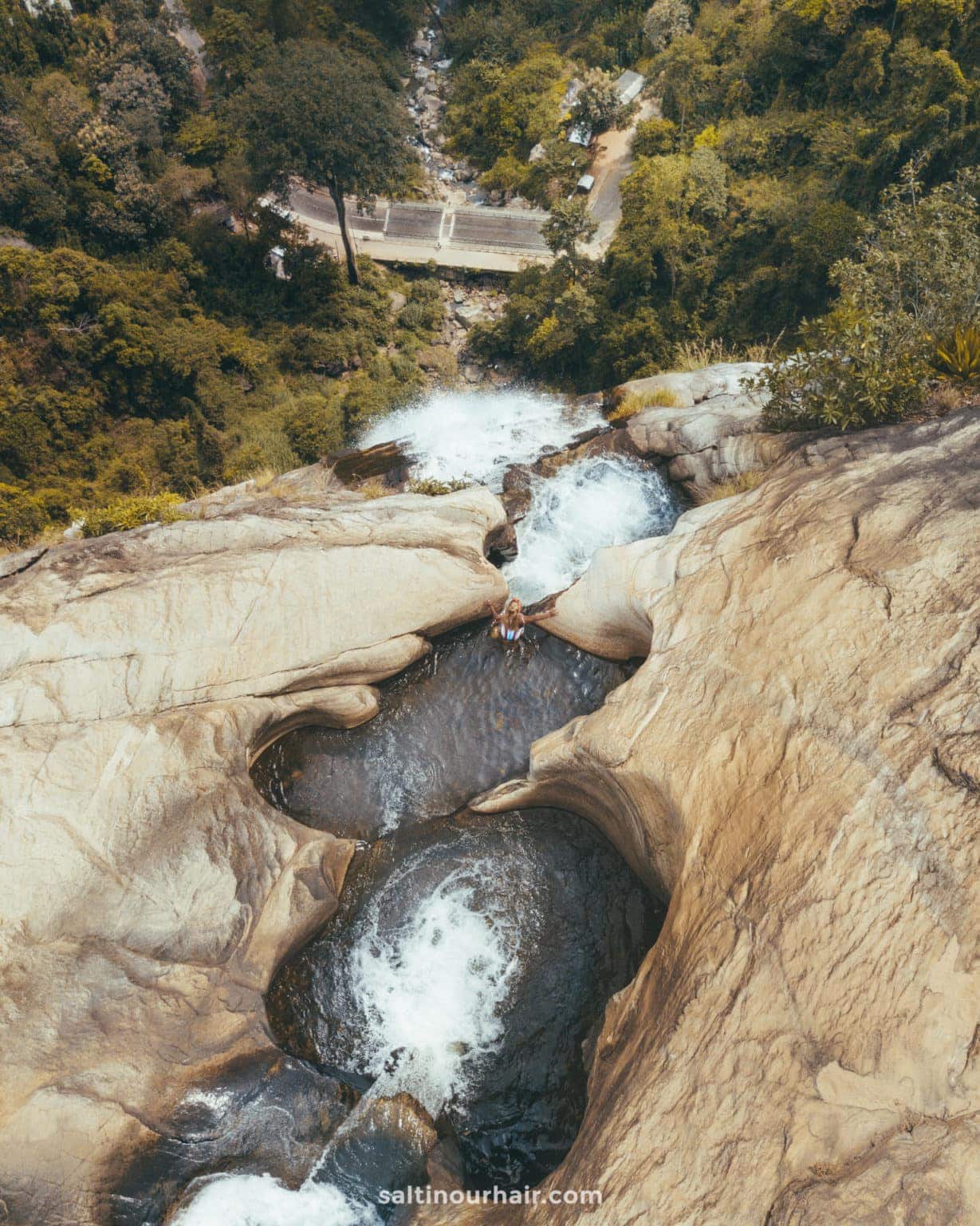 Diyaluma Falls: Visit the Second Highest Waterfall in Sri Lanka