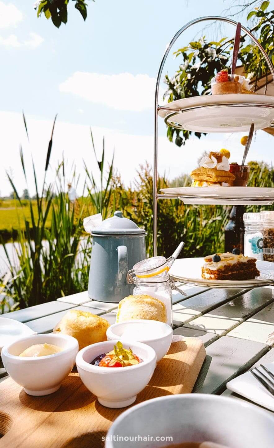 Volendam & Marken – Beautiful Villages in a Day Trip from Amsterdam