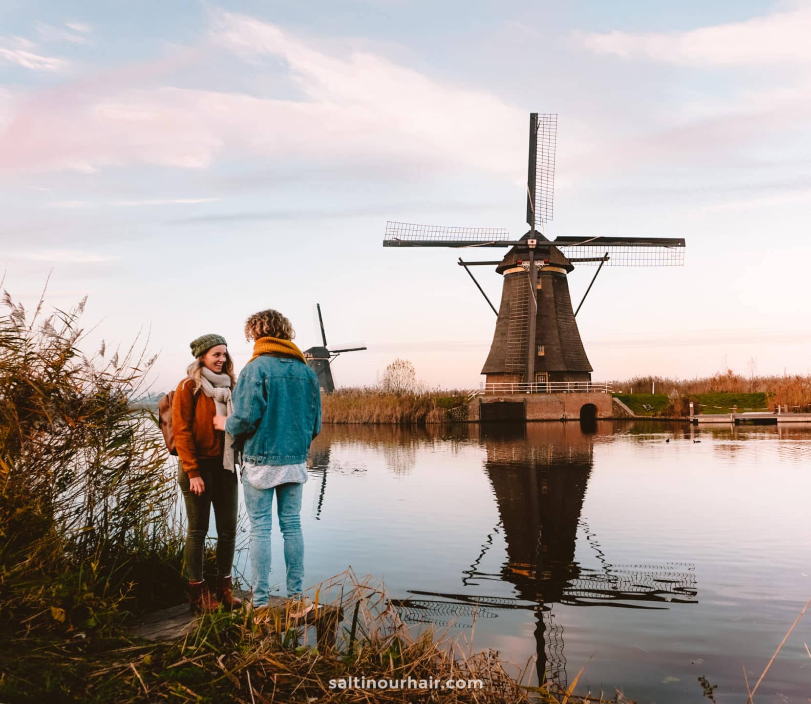 windmills-at-kinderdijk-in-the-netherlands-a-first-timer-s-guide